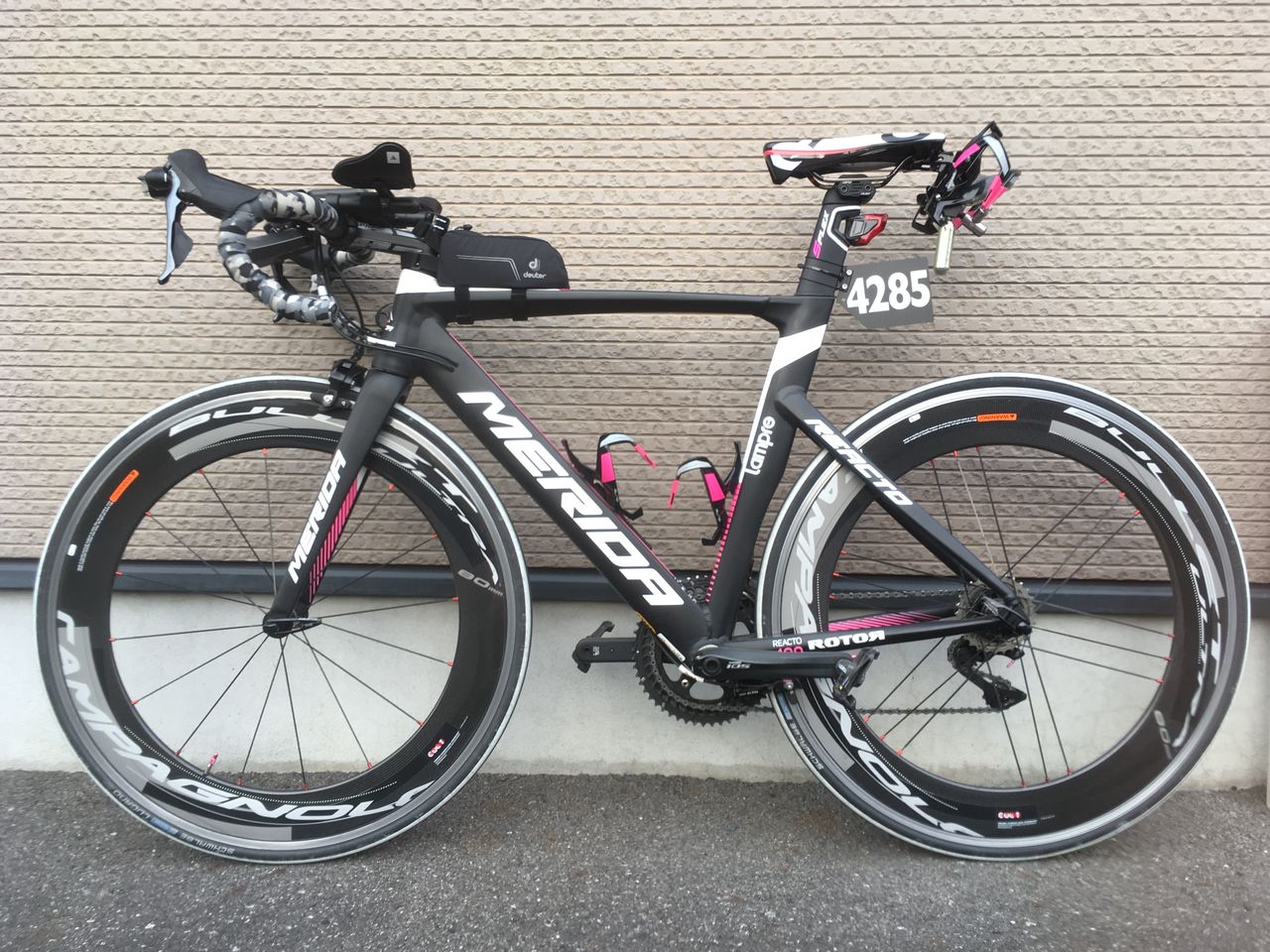 自転車 : 右手の処女と左手の淑女