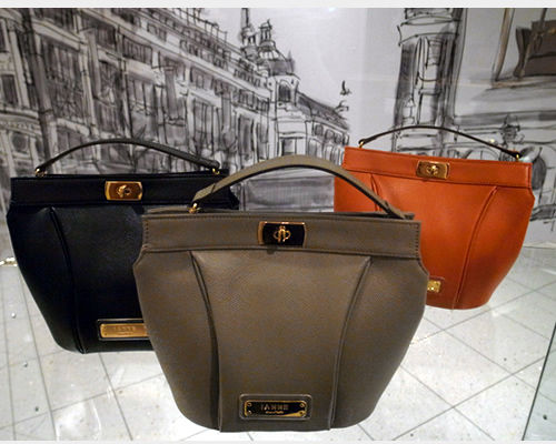 IANNE Nouvelles et un Journal : 「ミルモ・ケイトがブラックベリーにて再入荷！」