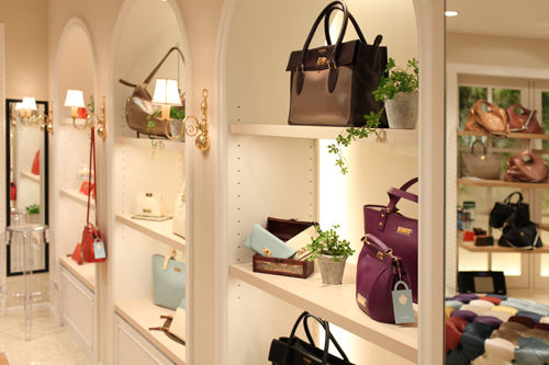 IANNE Nouvelles et un Journal : NEWショップのお知らせ！！IANNEヒルトンプラザ店！