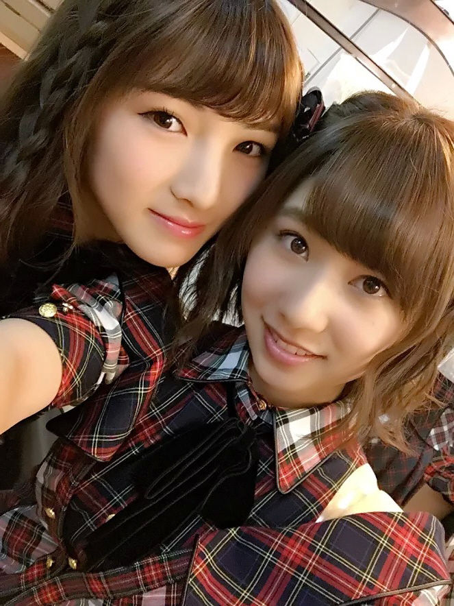 アイドルの隅から隅まで : 【妖艶】AKB岡田奈々の制服JKグラビア＆にこやか自撮り画像！