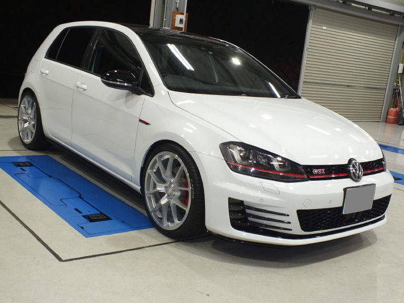 イシカワエンジニアリング スタッフブログ:GOLF7 GTI × NEUSPEED RSe10 & iSWEEP Body Parts