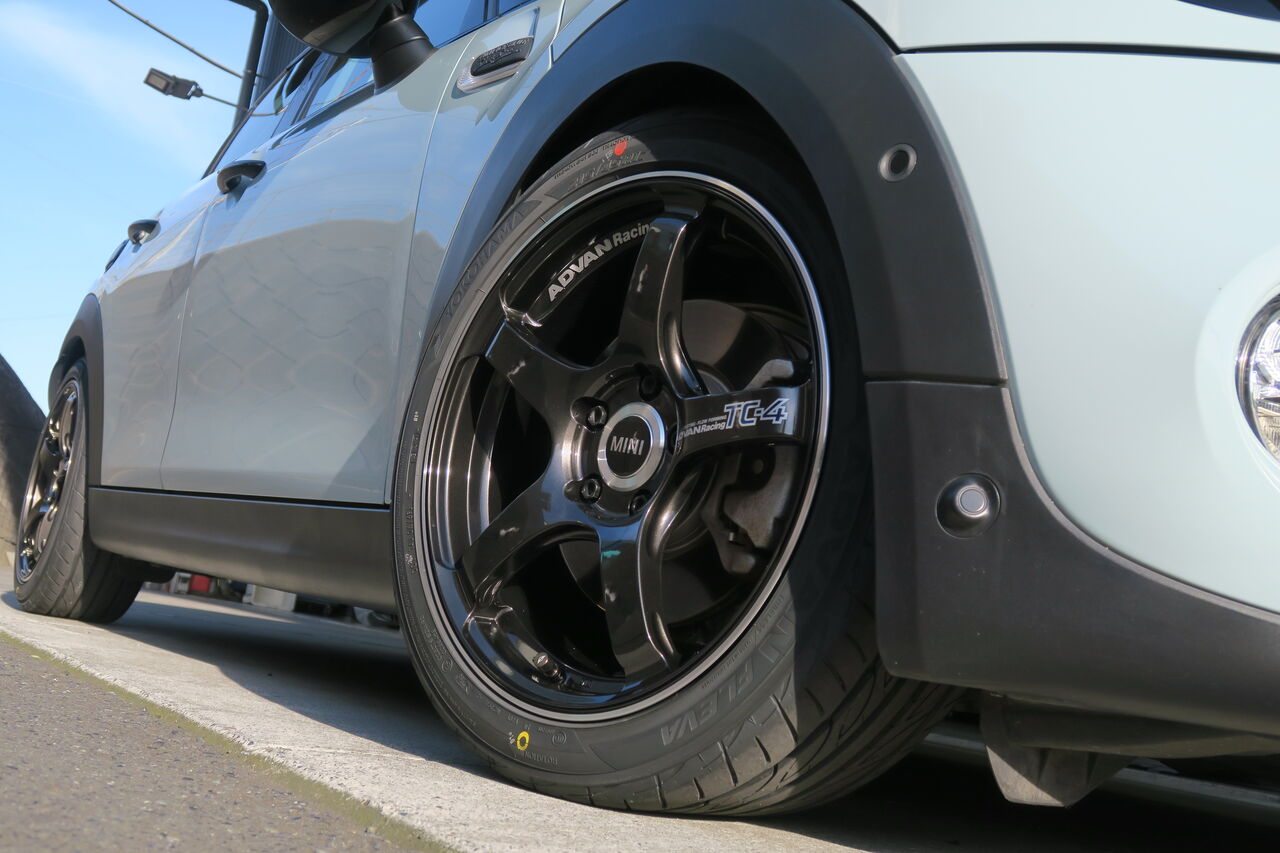 イシカワエンジニアリング スタッフブログ:MINI F55 Cooper S × ADVAN TC-4