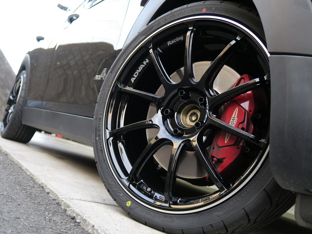 イシカワエンジニアリング スタッフブログ:MINI F54 JCW ALL4 × ADVAN RZⅡ19x8.0 +42 Racing ...