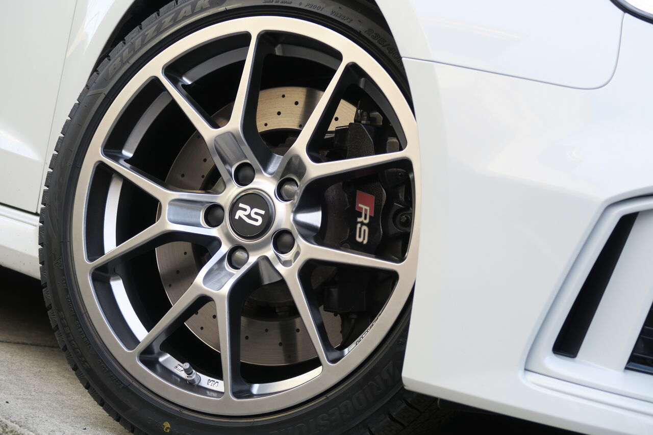 イシカワエンジニアリング スタッフブログ:AUDI RS3 Sportsback × NEUSPEED RSe10 & BS BLIZZAK VRX