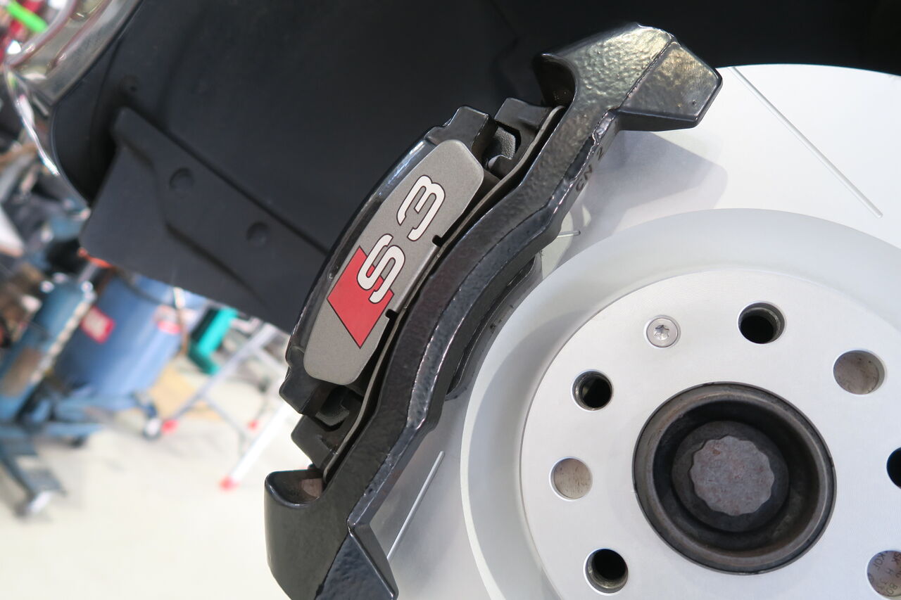 イシカワエンジニアリング スタッフブログ:AUDI S3 (8P) Sportsback × iSWEEP Brake Pad IS1500 ...