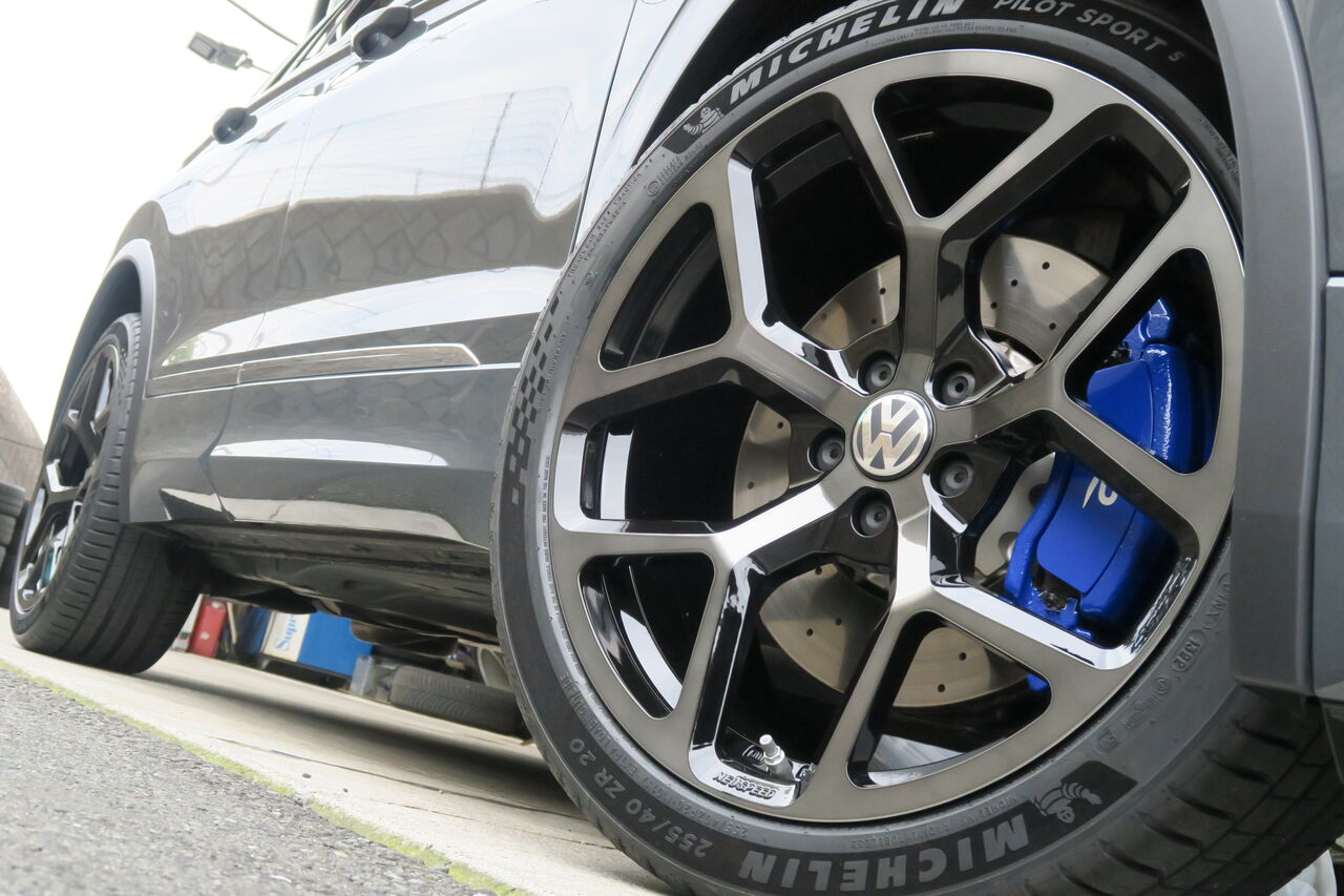 イシカワエンジニアリング スタッフブログ:VW TIGUAN R × NEUSPEED RSe103 + MICHELIN PS5