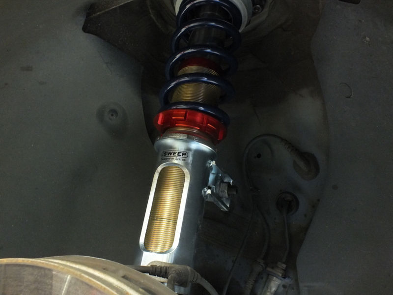 イシカワエンジニアリング スタッフブログ:GOLF5 R32 × iSWEEP Suspension System & NEUSPEED RSe14