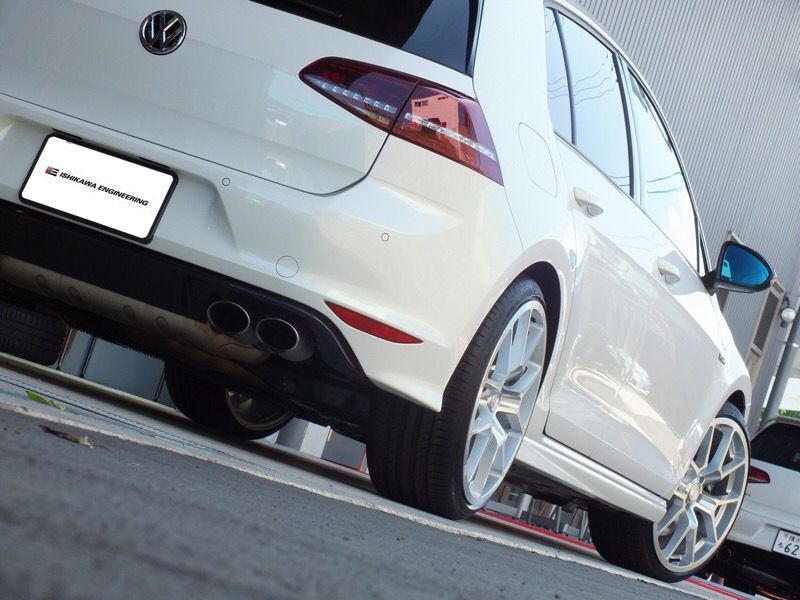 イシカワエンジニアリング スタッフブログ:GOLF7 R × NEUSPEED RSe10 Macined Silver ...