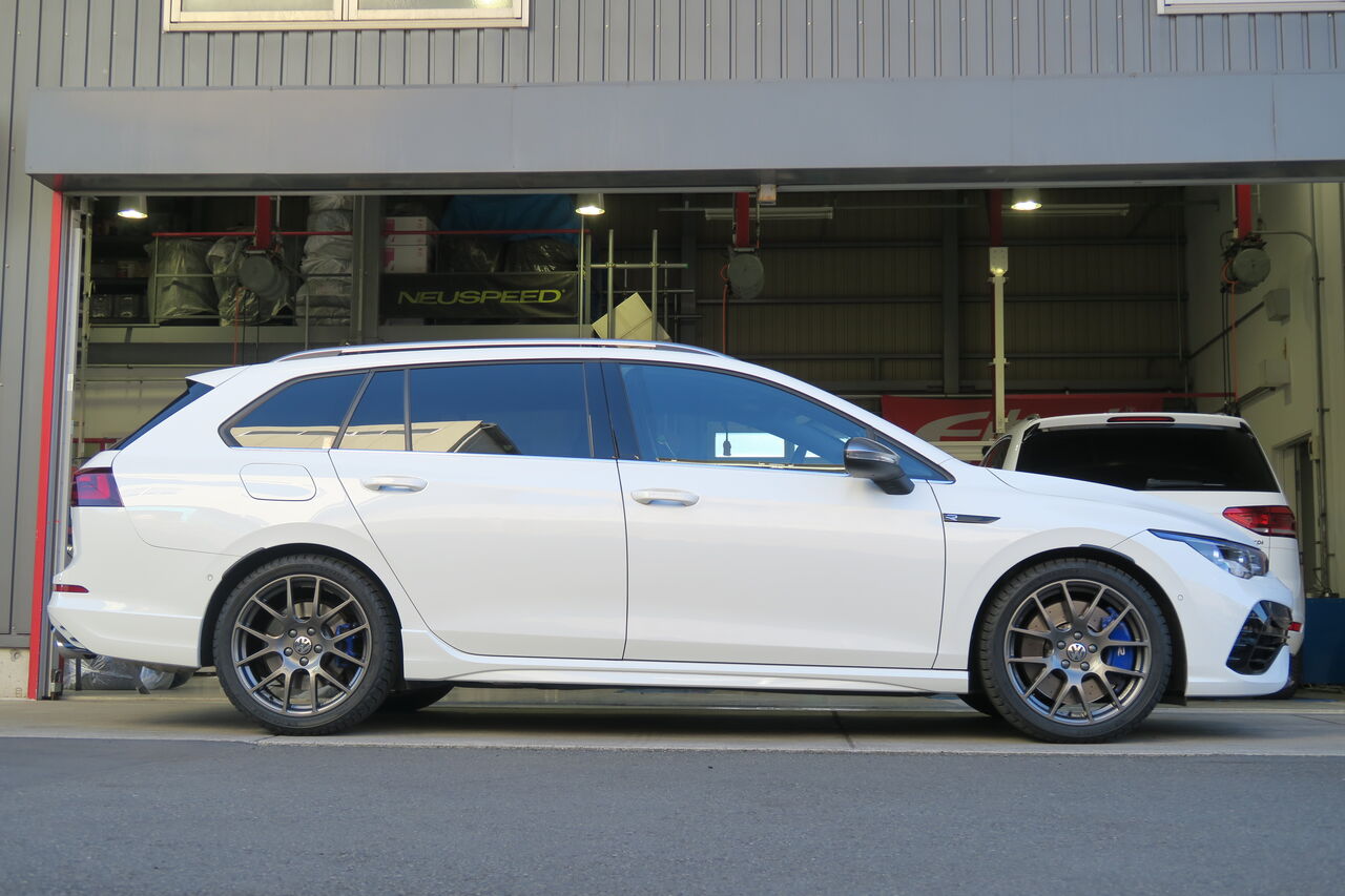 イシカワエンジニアリング スタッフブログ:VW GOLF8 R Variant × NEUSPEED RSe12 ＆MICHELIN X ...