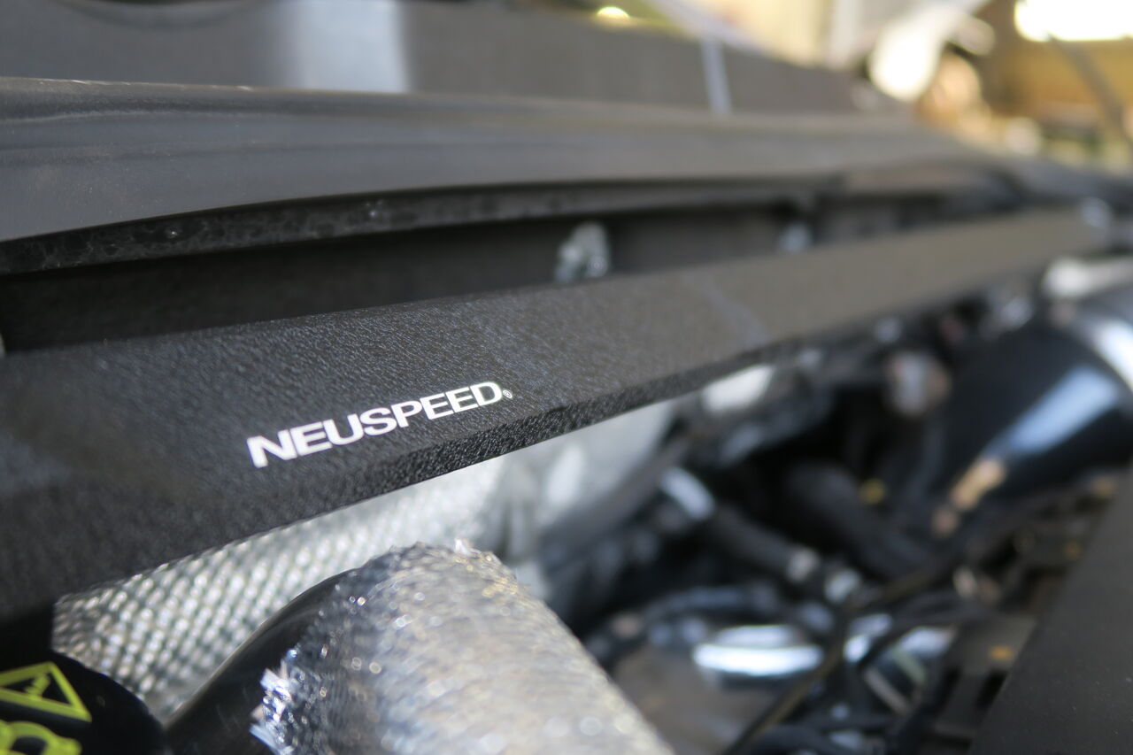 イシカワエンジニアリング スタッフブログ:VW GOLF7.5 GTI × NEUSPEED Front Upper Strut Tie-Bar
