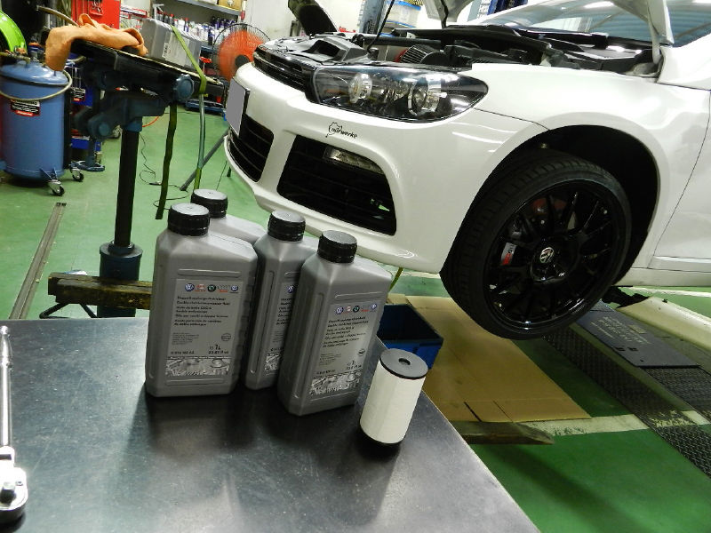 イシカワエンジニアリング スタッフブログ:VW Scirocco 2.0TSI Engine & DSG OIL 交換