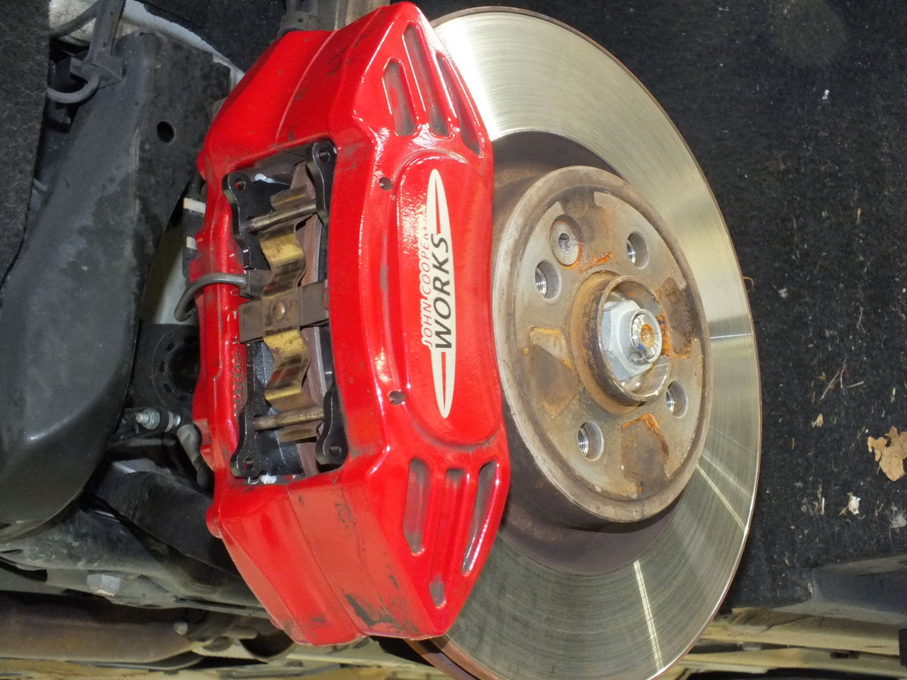 イシカワエンジニアリング スタッフブログ:R56 JCW × iSWEEP BRAKE PAD IS2500