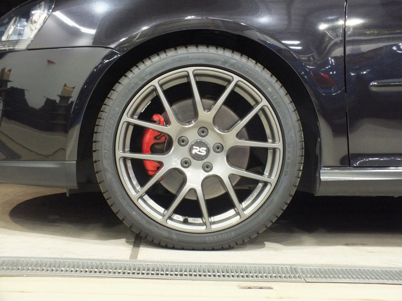 イシカワエンジニアリング スタッフブログ:GOLF5 GTI × NEUSPEED RSe12 & PIRELLI