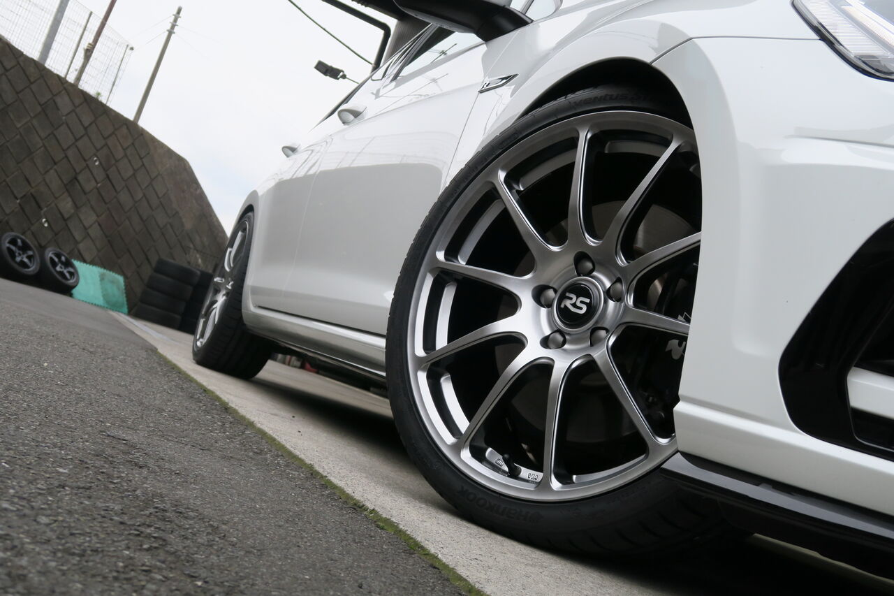 イシカワエンジニアリング スタッフブログ:VW GOLF7.5 R × NEUSPEED RSe102 + Hankook ventus S1 ...