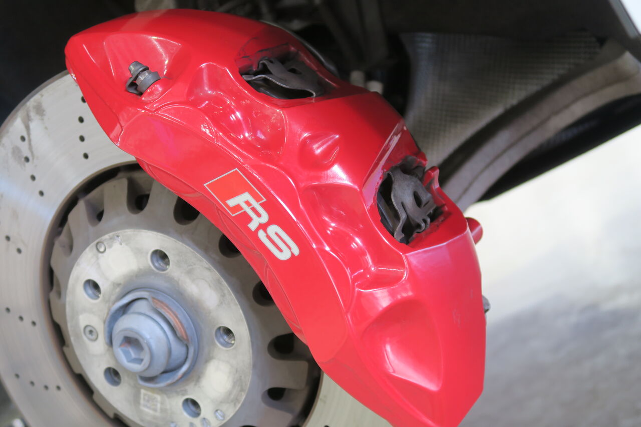 イシカワエンジニアリング スタッフブログ:AUDI RS4 (B9) Avant × iSWEEP Brake Pad IS1500