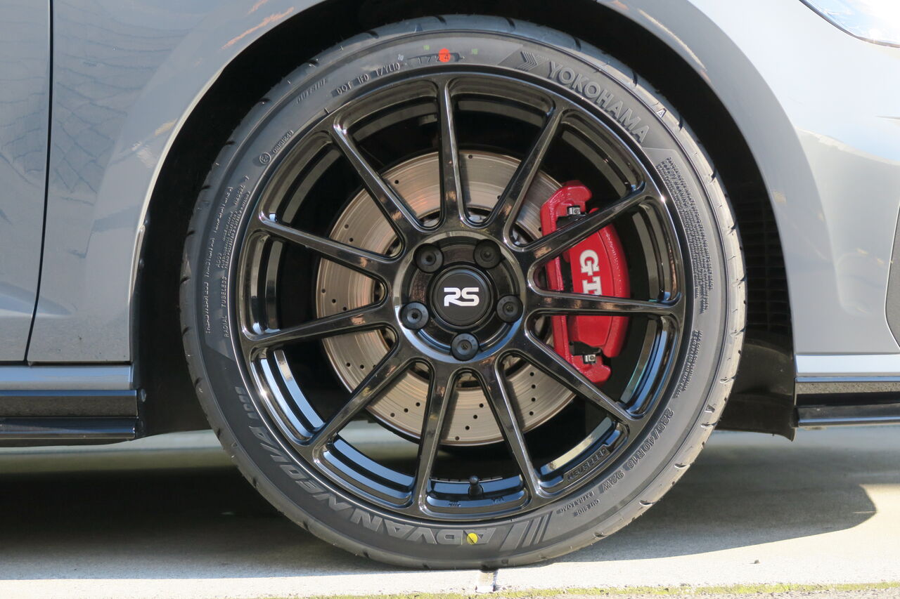 イシカワエンジニアリング スタッフブログ:VW GOLF7.5 GTI TCR × NEUSPEED RSe11R ＆ ADVAN NEOVA ...