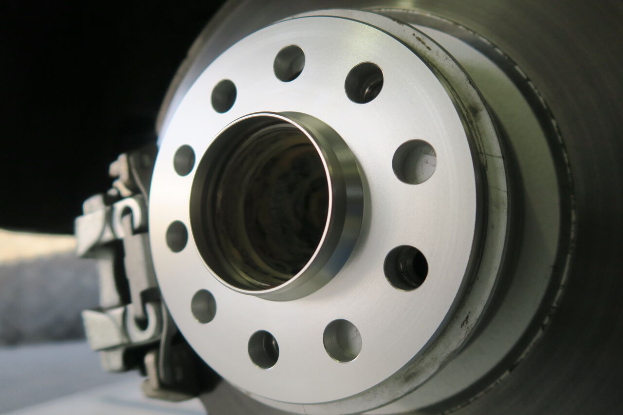 イシカワエンジニアリング スタッフブログ:MINI F60 Cooper D LCI × iSWEEP WHEEL SPACER