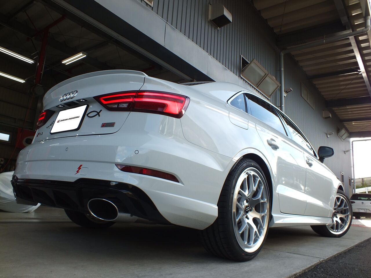 イシカワエンジニアリング スタッフブログ:AUDI RS3 SEDAN × NEUSPEED RSe142
