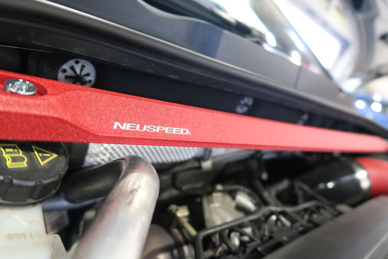 イシカワエンジニアリング スタッフブログ:VW GOLF7 GTI Performance × NEUSPEED Front Upper ...
