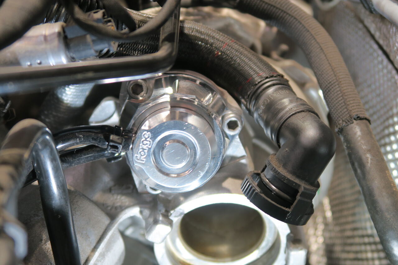 イシカワエンジニアリング スタッフブログ:Forge Motorsport ディバーターバルブ