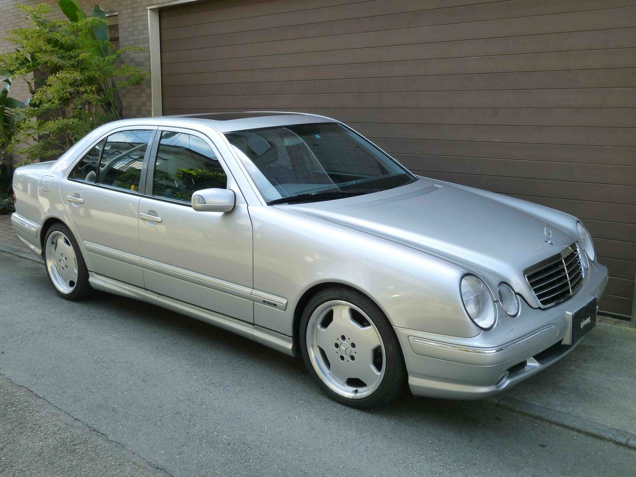 Isming Stock List : H.13 メルセデスベンツ E430 スポーツライン W210最終型 本物AMGフルエアロ 右ハンドル 稀少車