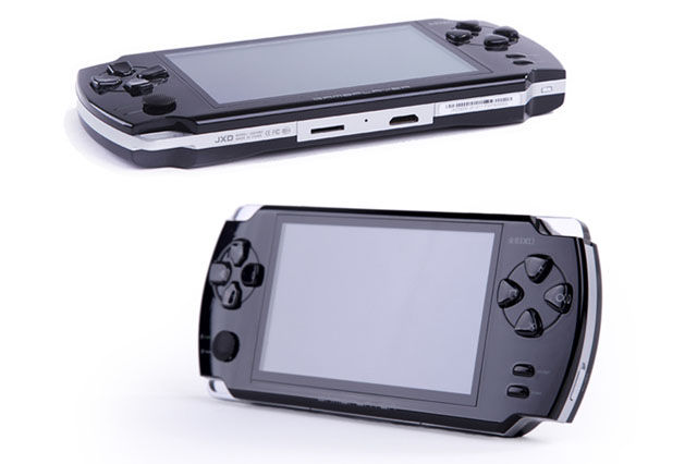 PSPソックリのAndroid端末が登場！レッドスター、携帯ゲーム機「JXD 5000」を販売へ - NewsNavi