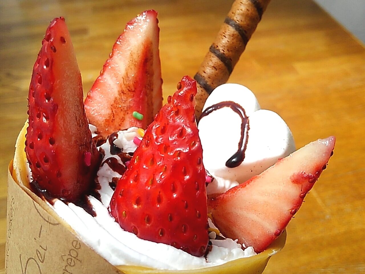 期間限定！『crepe&crackers Sei-Chan（クレープアンドクラッカーズ セイチャン）』で『生いちごチョコクレープ』食べてみた ...