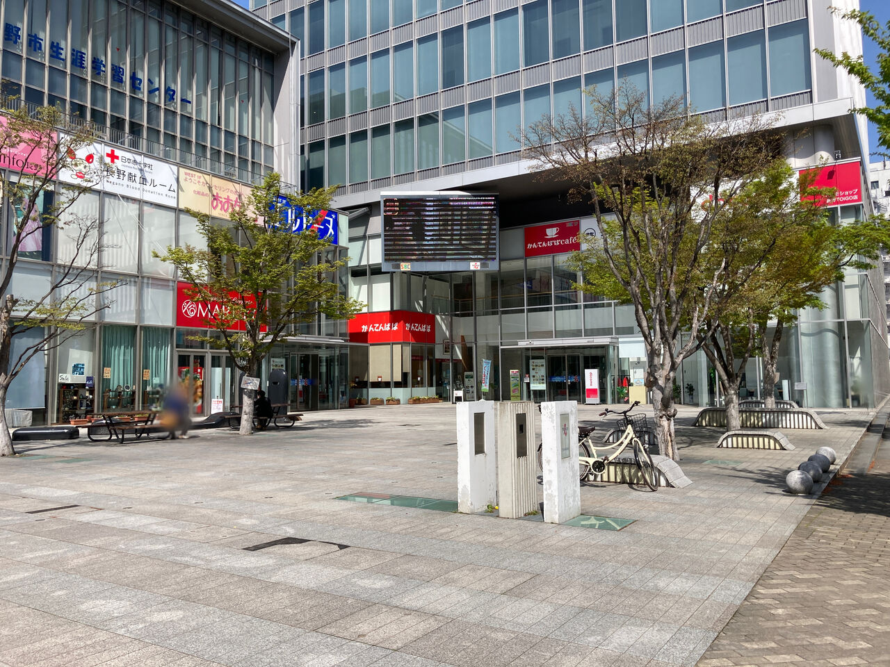 総勢20店舗！？イルミネーションも！『TOiGO広場（トイーゴ）』で『Stowly Marche（ストーリーマルシェ）』開催。11月23日、12月10日、17日。 : ながの通信 - 長野県長 ...