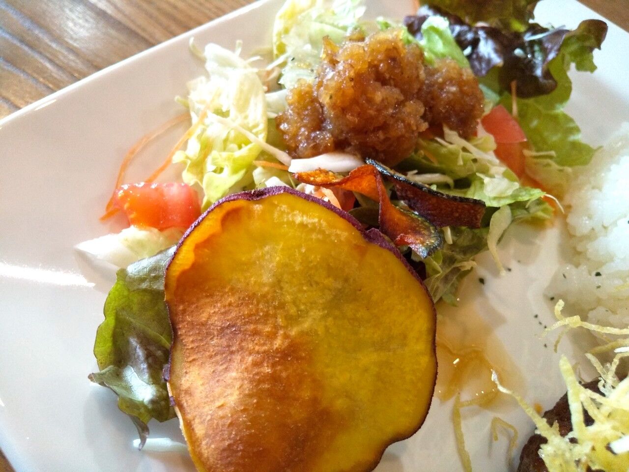 東区大形本町にオープンした『paddle.coffee&kitchen』で『サクサクポテトとハンバーグ』『ミルフィーユカツ』食べてみた ...