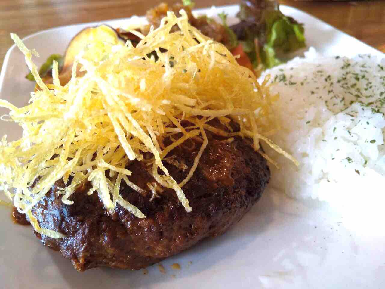 東区大形本町にオープンした『paddle.coffee&kitchen』で『サクサクポテトとハンバーグ』『ミルフィーユカツ』食べてみた ...