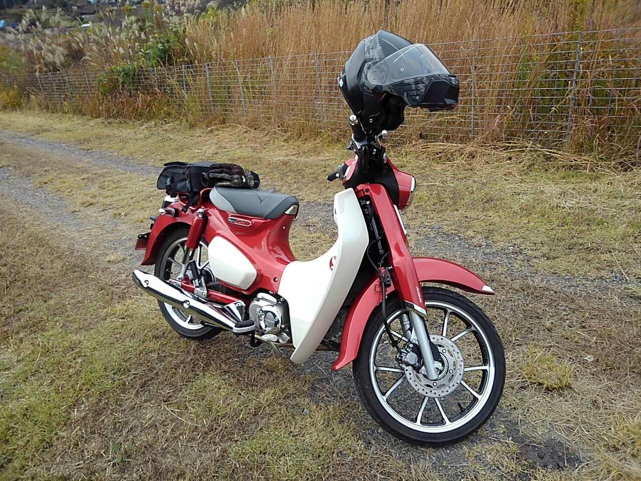 スーパーカブC125のシートバッグ : Fishing Life Season Ⅱ ＆ Bike Life