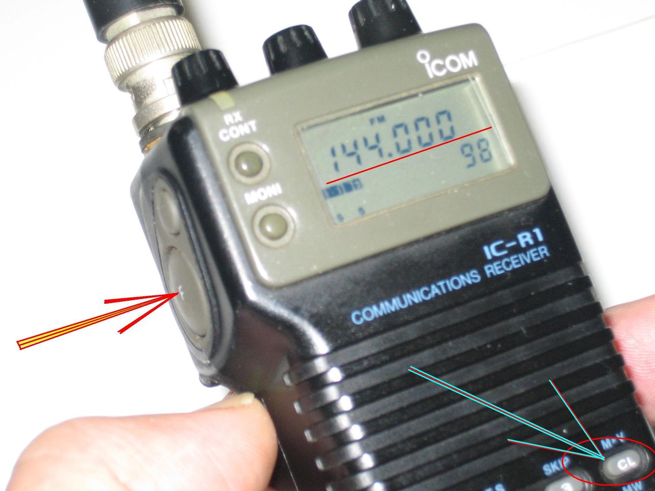 de JA1GGQ TOKYO : IC-R1 リセットボタンで復活！