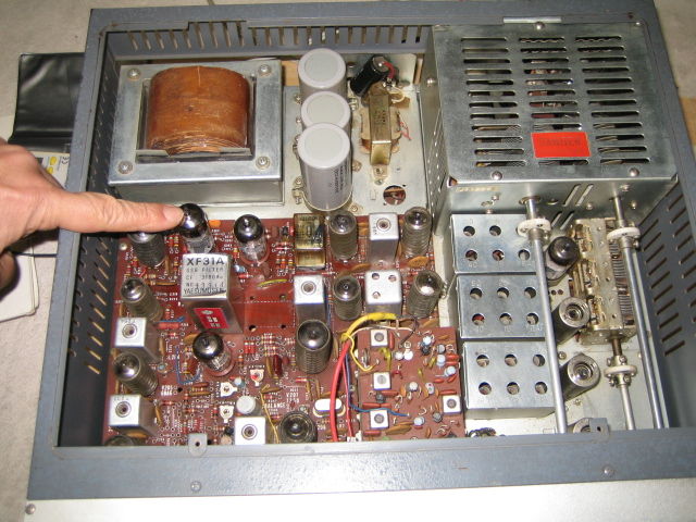 de JA1GGQ TOKYO : FT-401 あれっ 突然 音が・・・ 壊れた