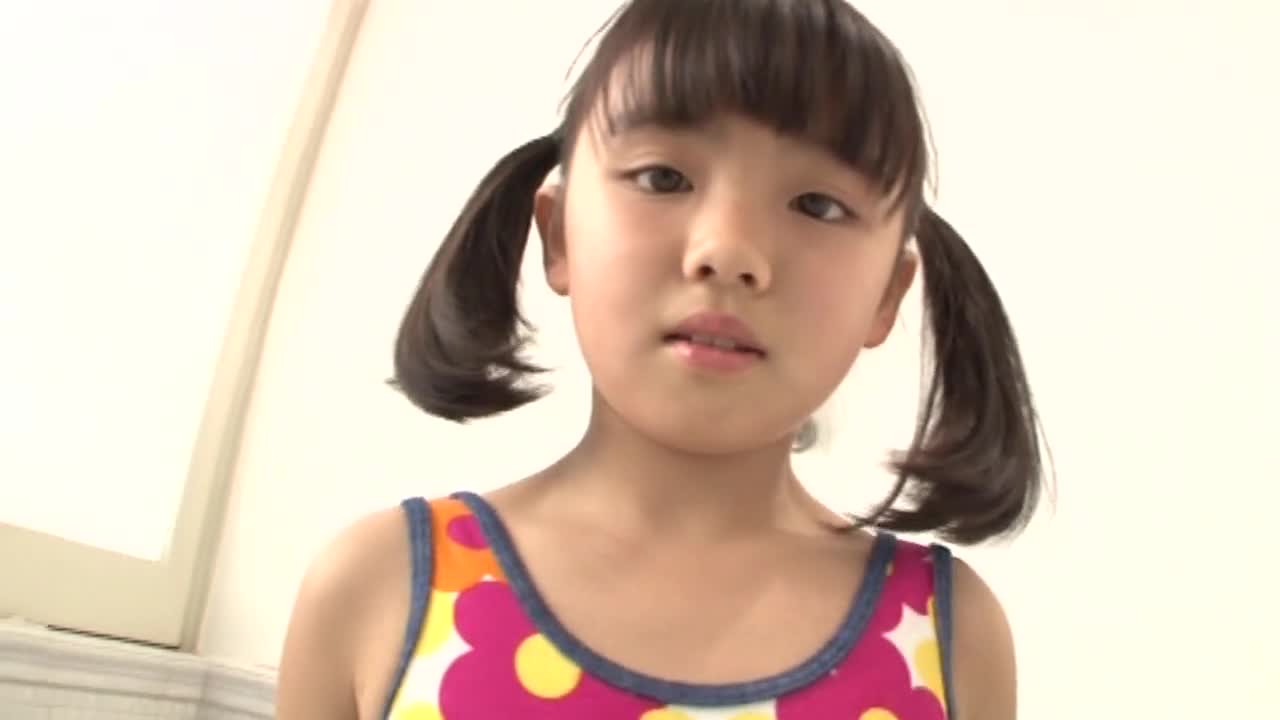 ぎりぎりジュニアアイドル:えりか