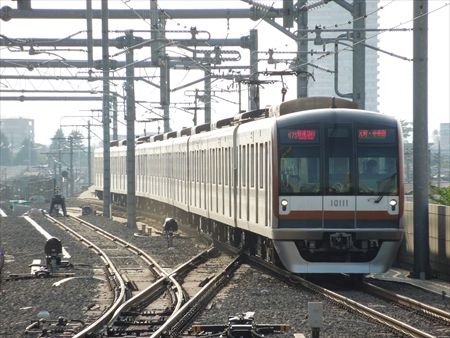 池袋線 メトロ10000系10111F : とんとん列車2