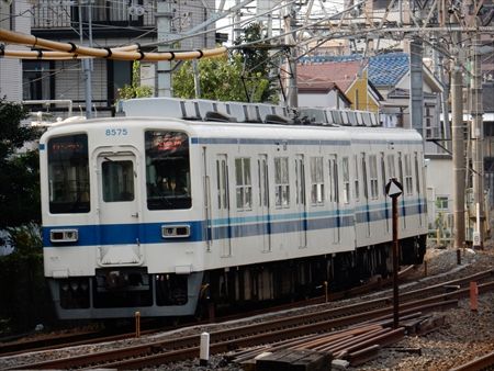 大師線 8000系8575F : とんとん列車2