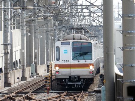 有楽町線 7000系7104F : とんとん列車2