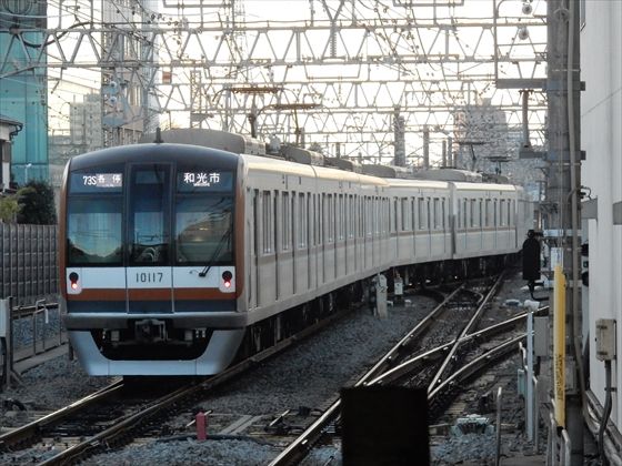 有楽町線 10000系 10117F : とんとん列車2