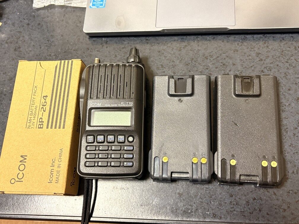 JN4JGKのアルパカ日記:IC-T70 （たぶん）ホンマモンバッテリー