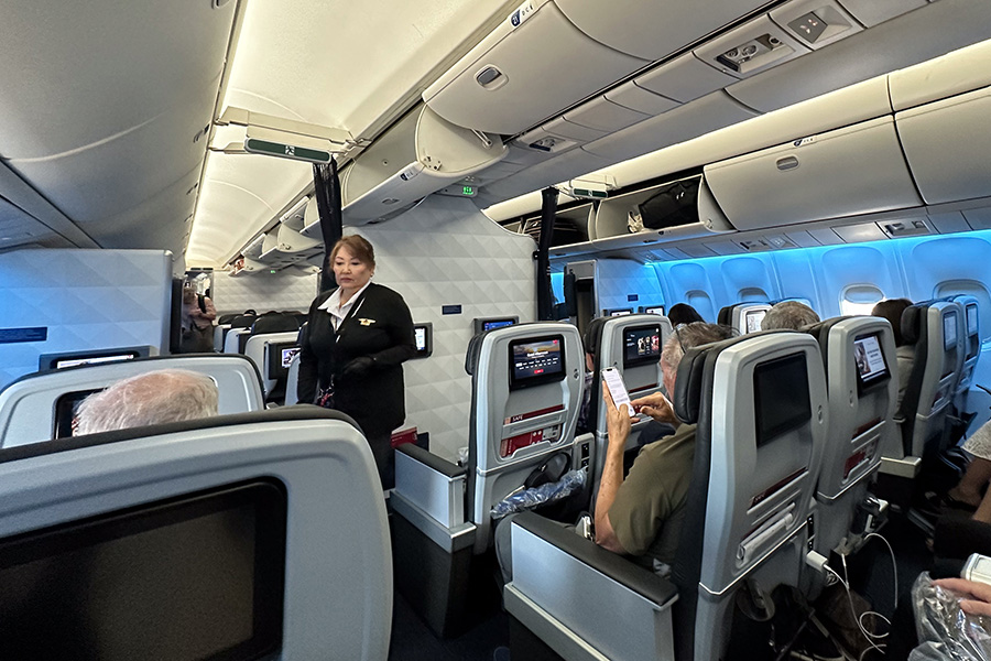 3月ハワイ旅行記、最後の更新です。デルタ航空DL181便がホノルル空港を離陸しました。 : 一日・ 一ハワイ - ハワイ旅行ブログ