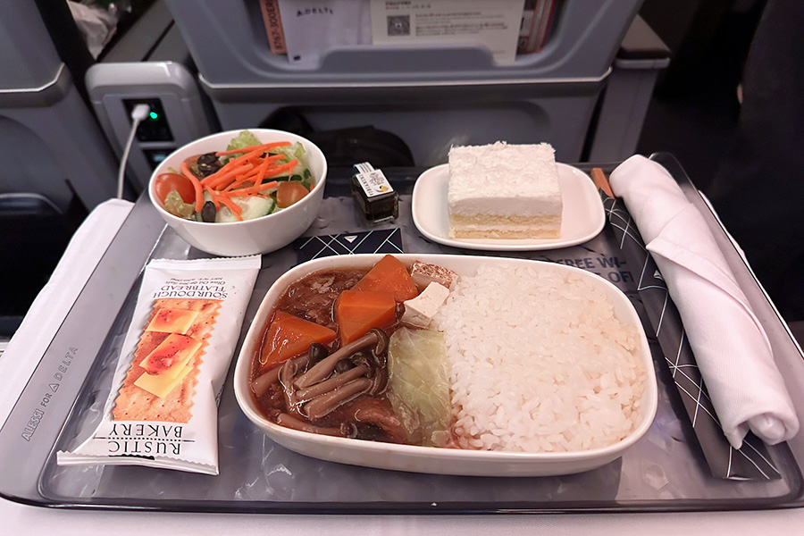 デルタ航空の羽田 - ホノルル DL180便、DL181便プレミアムエコノミーの機内食はこんな感じなのでした・・・。復路のメニューを追加しまし ...
