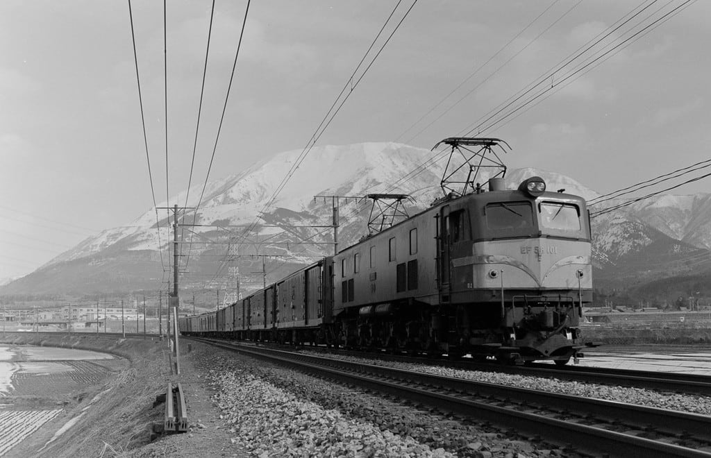 ゴハチの記録 EF58 101 : 飛 鉄(HITETSU)