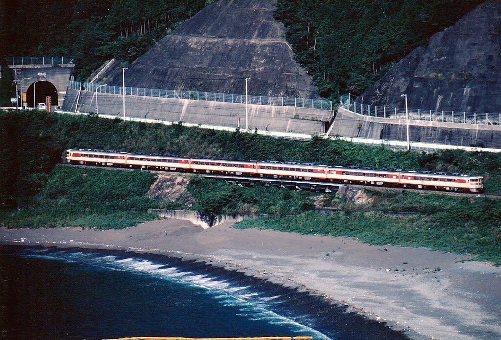 南紀 キハ82 : 飛 鉄(HITETSU)