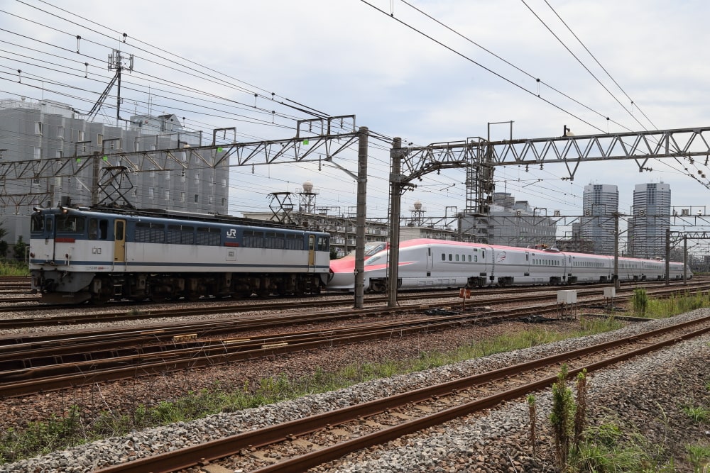 新鶴見にて : 飛 鉄(HITETSU)