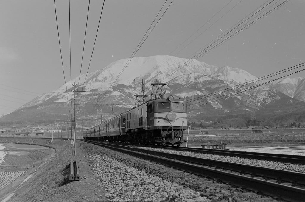 ゴハチの記録 EF58 127 : 飛 鉄(HITETSU)