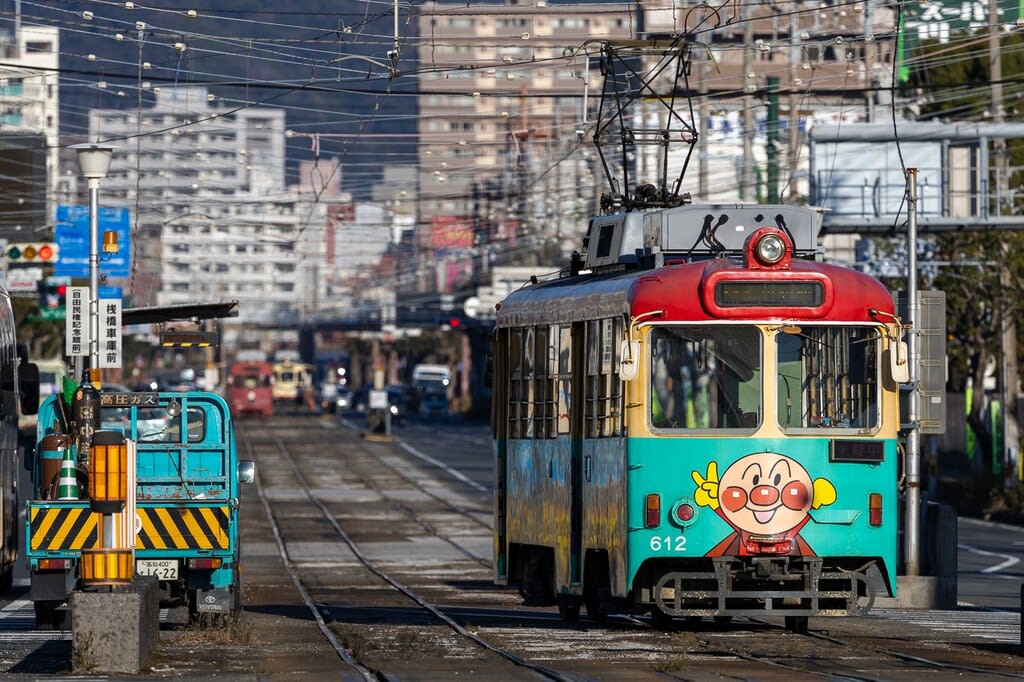 とさでん Vol.4 : 飛 鉄(HITETSU)