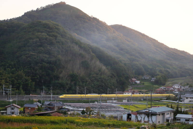 久々の黄色先生 : 飛 鉄(HITETSU)