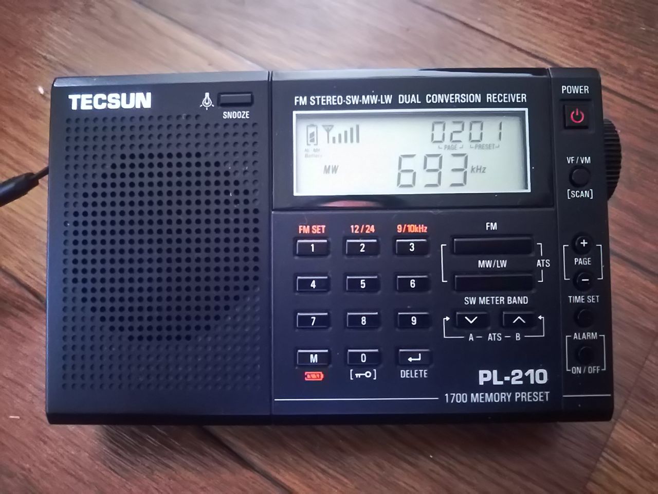 TECSUN PL-210 修理 : 市民無線局 おおたY16