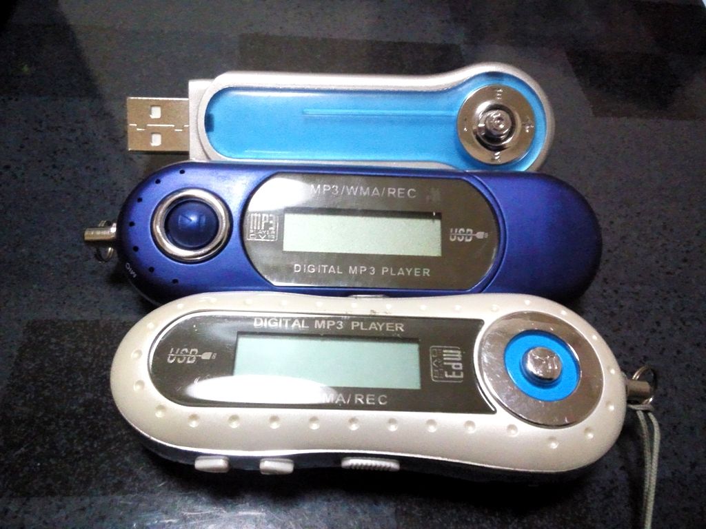 mobile-ThinkPad fan:InnoAX iMX-100 MP3 PLAYERの修理をしました．．．