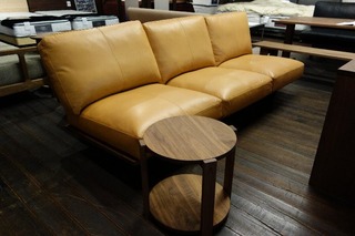 【2014年サマーセール7月22日まで】MasterWaLシリーズのモノソファ・MNSO-3P-WN : 住賓館(じゅうひんかん)ブログ